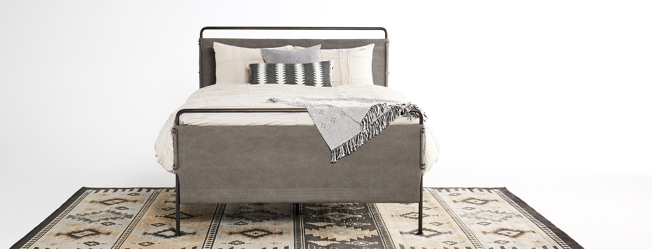 Saar Bed | Joybird